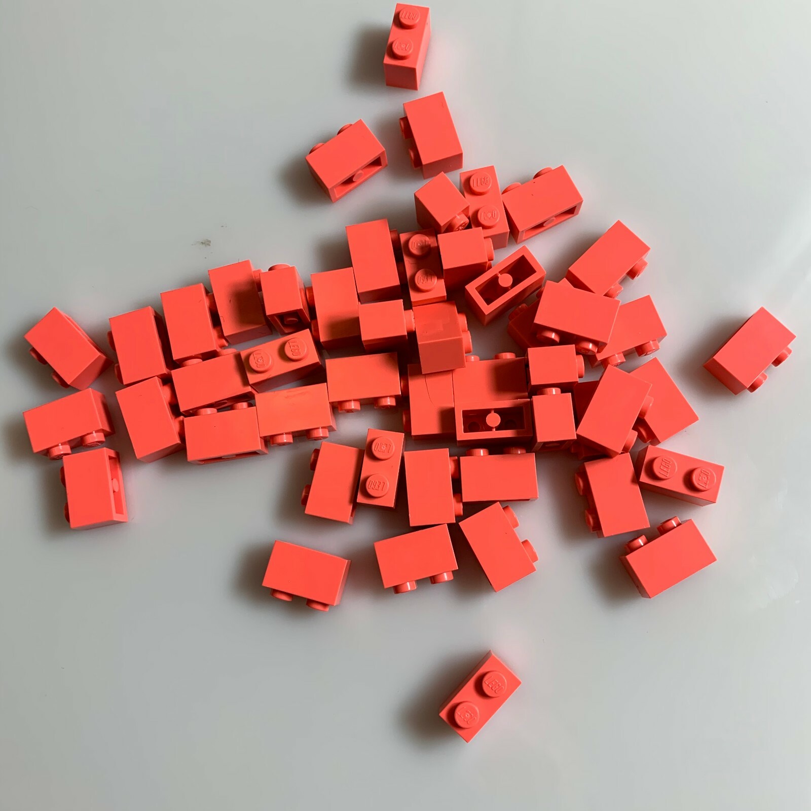 50 per lot NEW LEGO 1x2 Vibrant Coral ("Salmon") Bricks (3004/6258572 ...