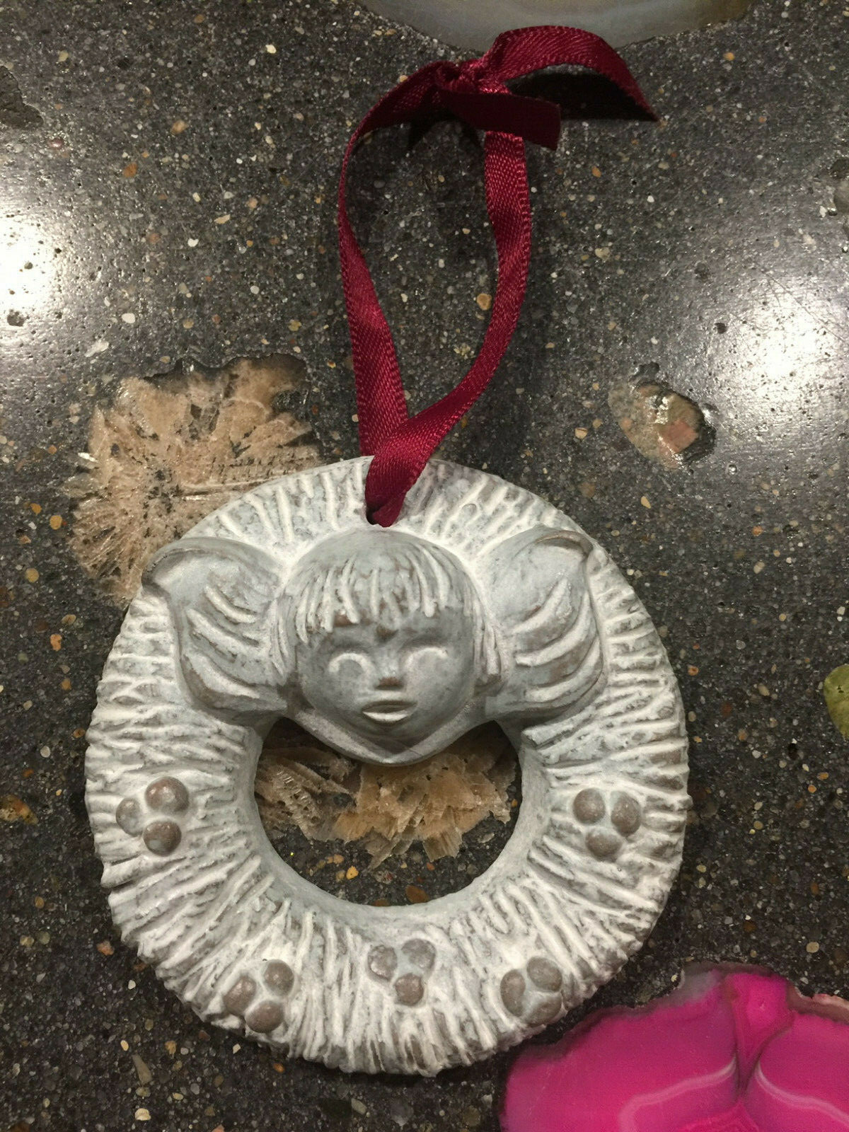 Isabel Bloom ** 1996 WREATH PLAQUE ORNAMENT ** Retired | eBay