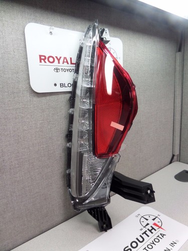 Toyota Prius Prime Left Rear Turn Signal Bumper Light | 8154147010 ...