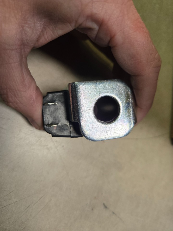 Parker Cap012s Cartridge Valve Coil,12 Vdc,Double Spade | eBay