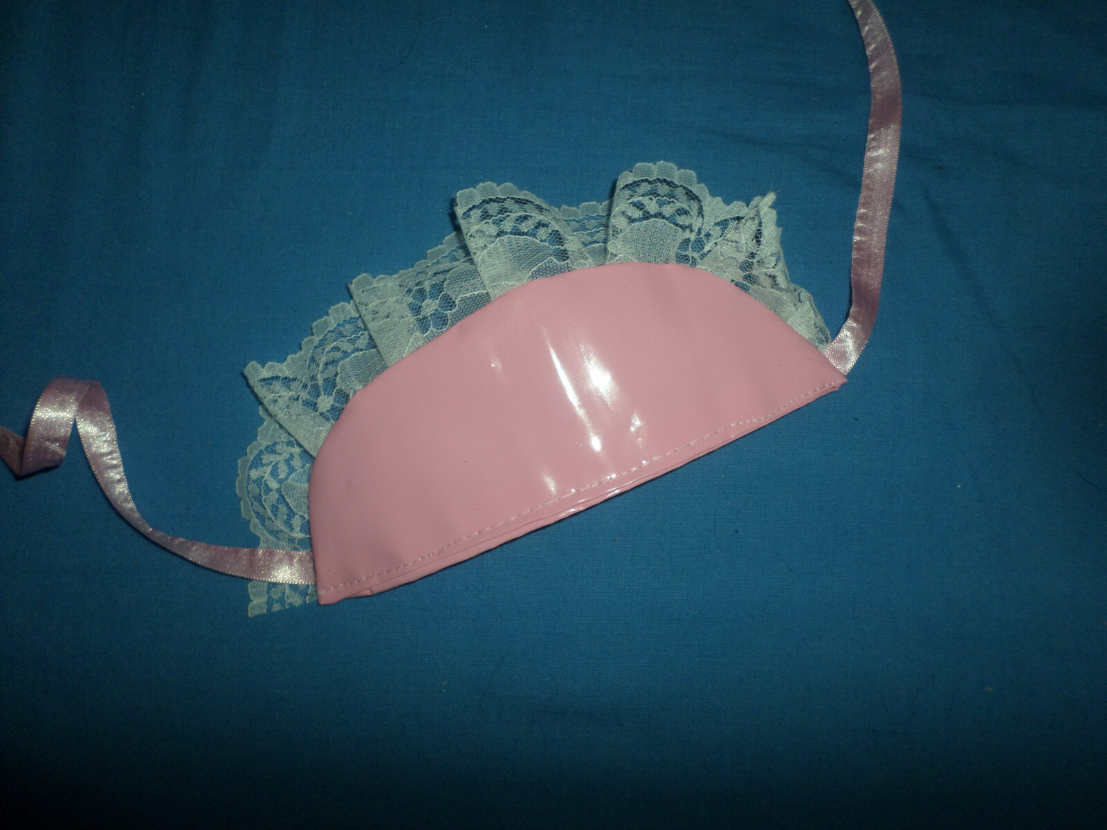 PRETTY FETISH GLOSSY THICK PINK PLASTIC APRON FRILLY LACE EDGE ONE SIZE ...