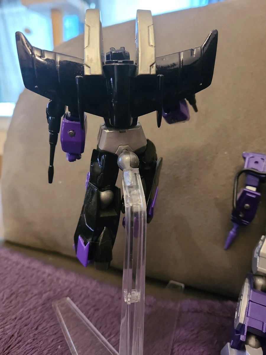 Revoltech Transformers Shockwave