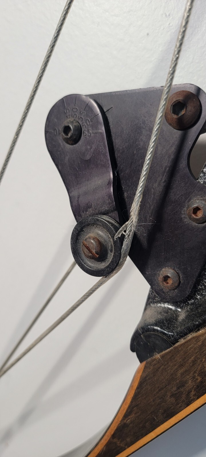 Bear Archery Compound Bow, Polar LTD Amo string length 39". Right ...