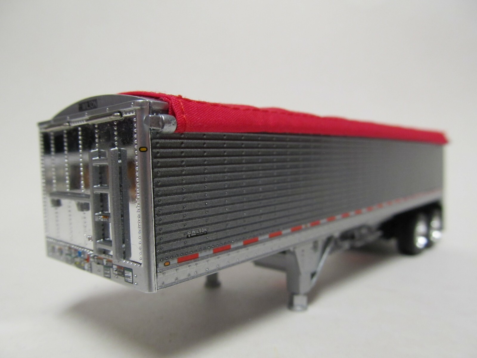 DCP/FIRST GEAR 1/64 SCALE SHORT WILSON GRAIN TRAILER GRAY WITH RED TARP ...