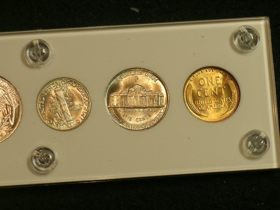 1944 Brilliant Uncirculated Coin Year Set - White Capital Holder Birth ...