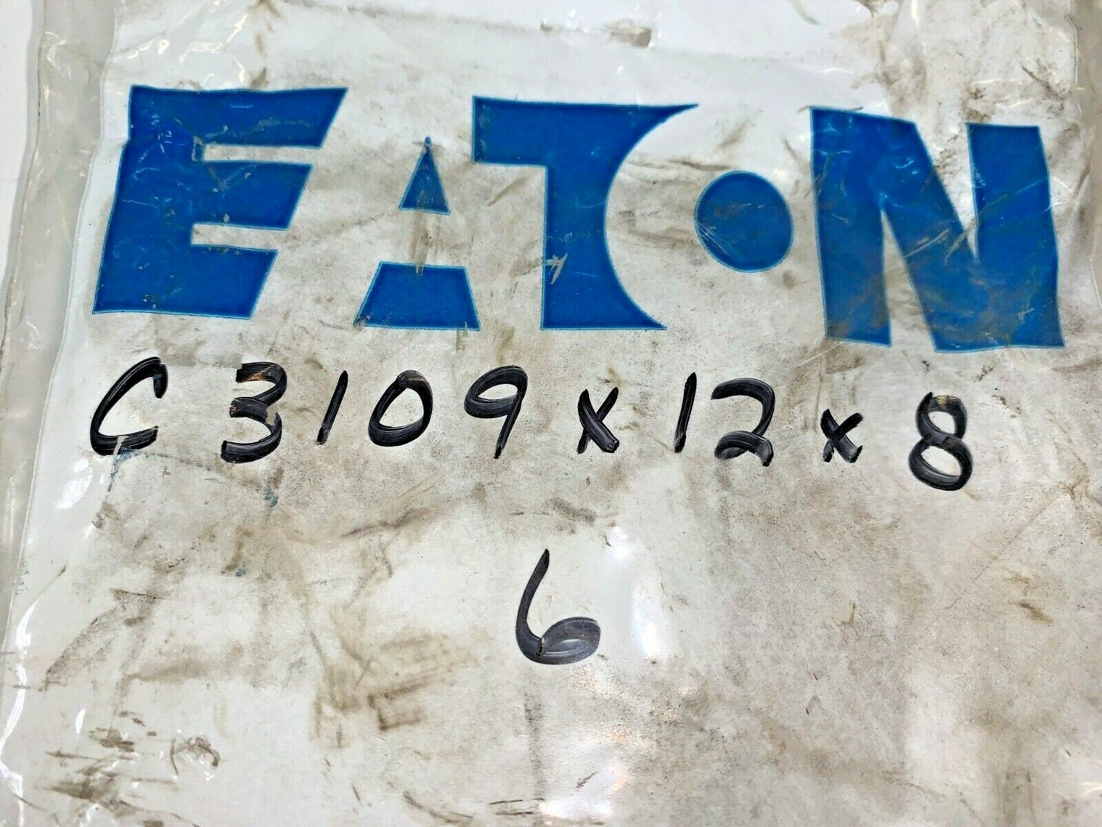 EATON, MALE TO FEMALE HEX BUSHING, C3109 X 12 X 8, 1/2" M, X 3/4" F ...
