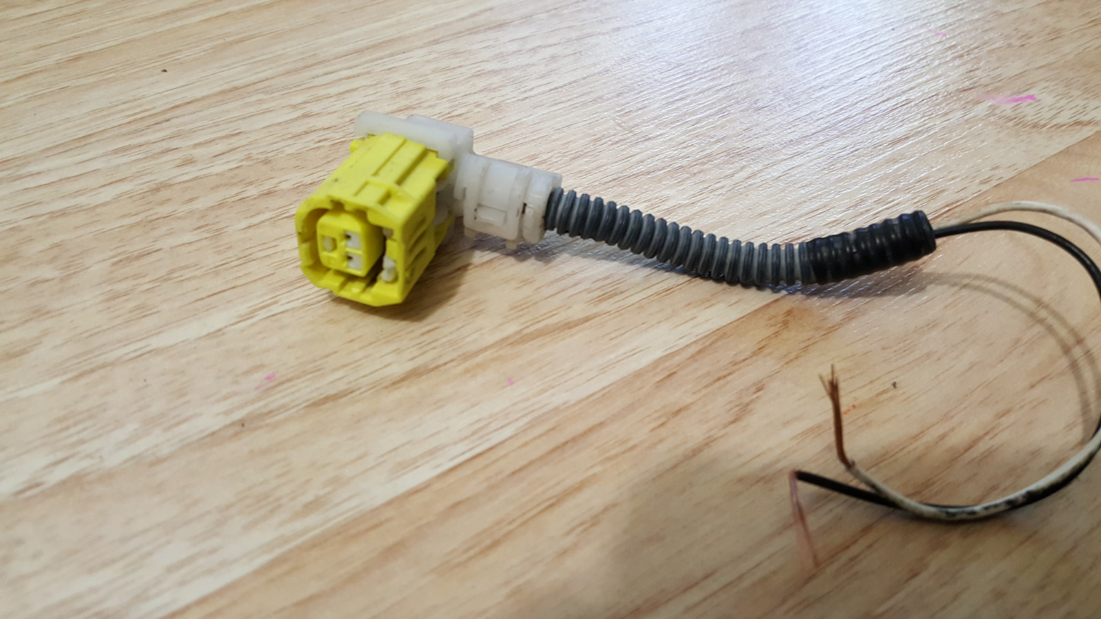 toyota lexus connector impact sensor 89173-39375 89173-35080 9817335080 ...