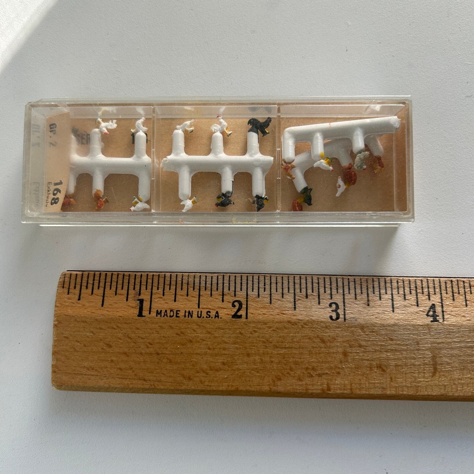 Preiser 157 & 168 Chickens Dairy Girl Cows Miniature Figures HO Germany ...