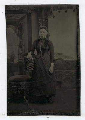 TINTYPE PRETTY GIRL VERY ORNATELY PAINTED BACKDROP. | eBay