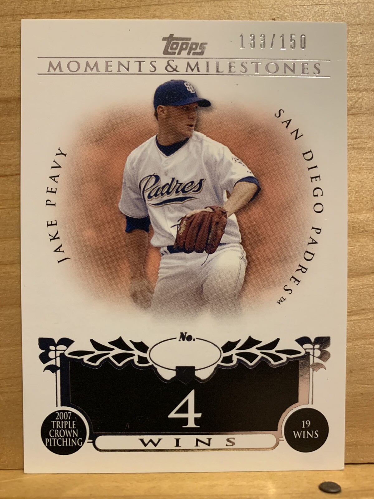 2008 Topps Moments & Milestones - 2007 Triple Crown Pitching - 19 Wins ...