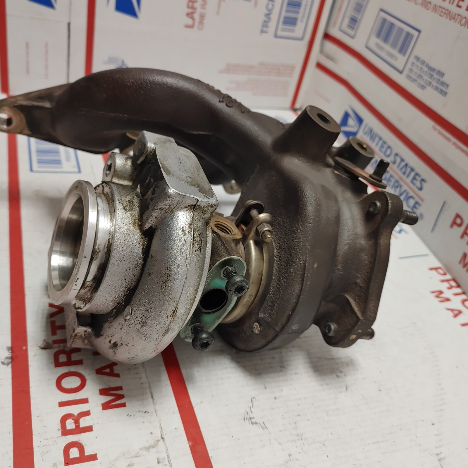 02-05 Volvo XC90 Left Exhaust Manifold 6 Turbo Turbocharger W/O ...
