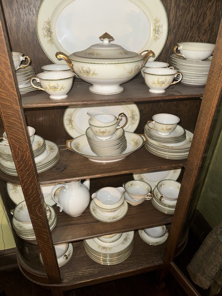 Antique China Dinnerware Set Vintage Pieces (Vintage Curio Cabinet ...