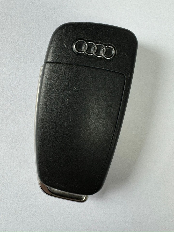 GENUINE AUDI 3 BUTTON REMOTE FLIP KEY FOB A3 S3 TT ETC TESTED 8V0837220 ...