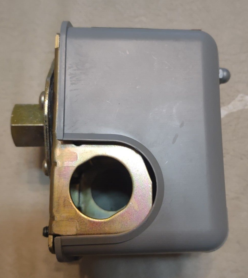 SQUARE D BY SCHNEIDER PRESSURE SWITCH 9013FSG2J20 | eBay