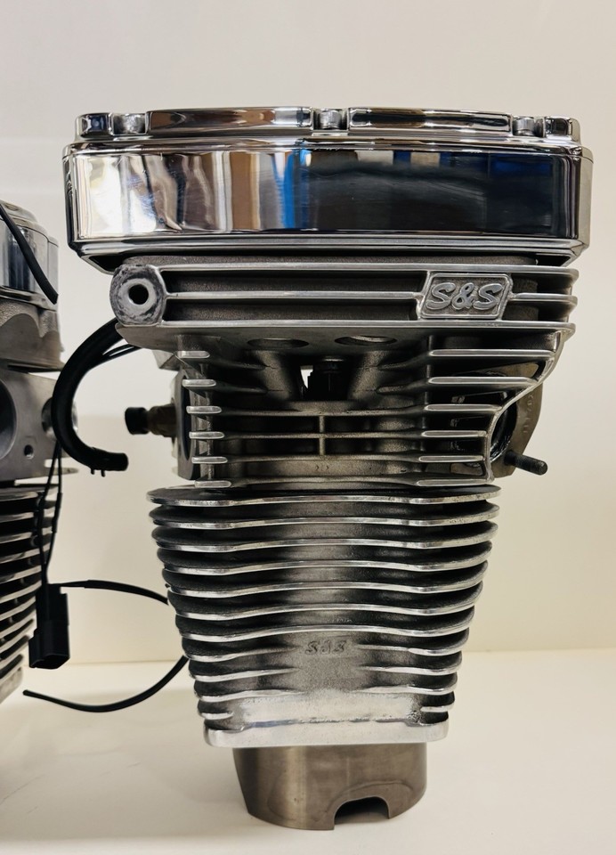S&S CYCLE TOP END 4-1/8" BORE FRONT & REAR CYLINDERS HEADS ROCKER BOXES ...