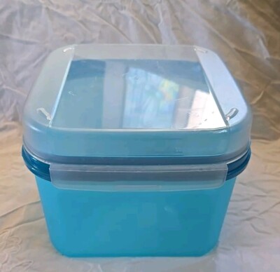 Blue Tupperware Signature Line Modular Mates Square #2 Hinged Seal ...