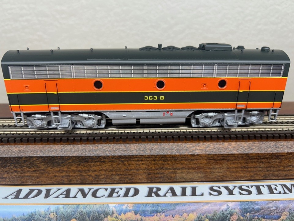 GREAT NORTHERN EMPIRE BUILDER F7 - B unit 363B- DCC / QUANTUM SOUND HO ...
