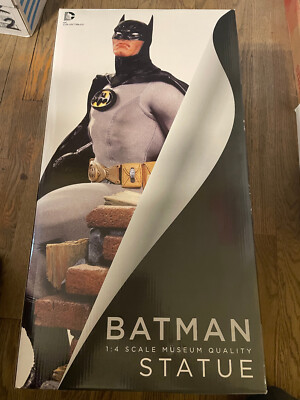BATMAN 1:4 SCALE MUSEUM QUALITY STATUE DC COLLECTIBLES ROOFTOP BASE NIB ...