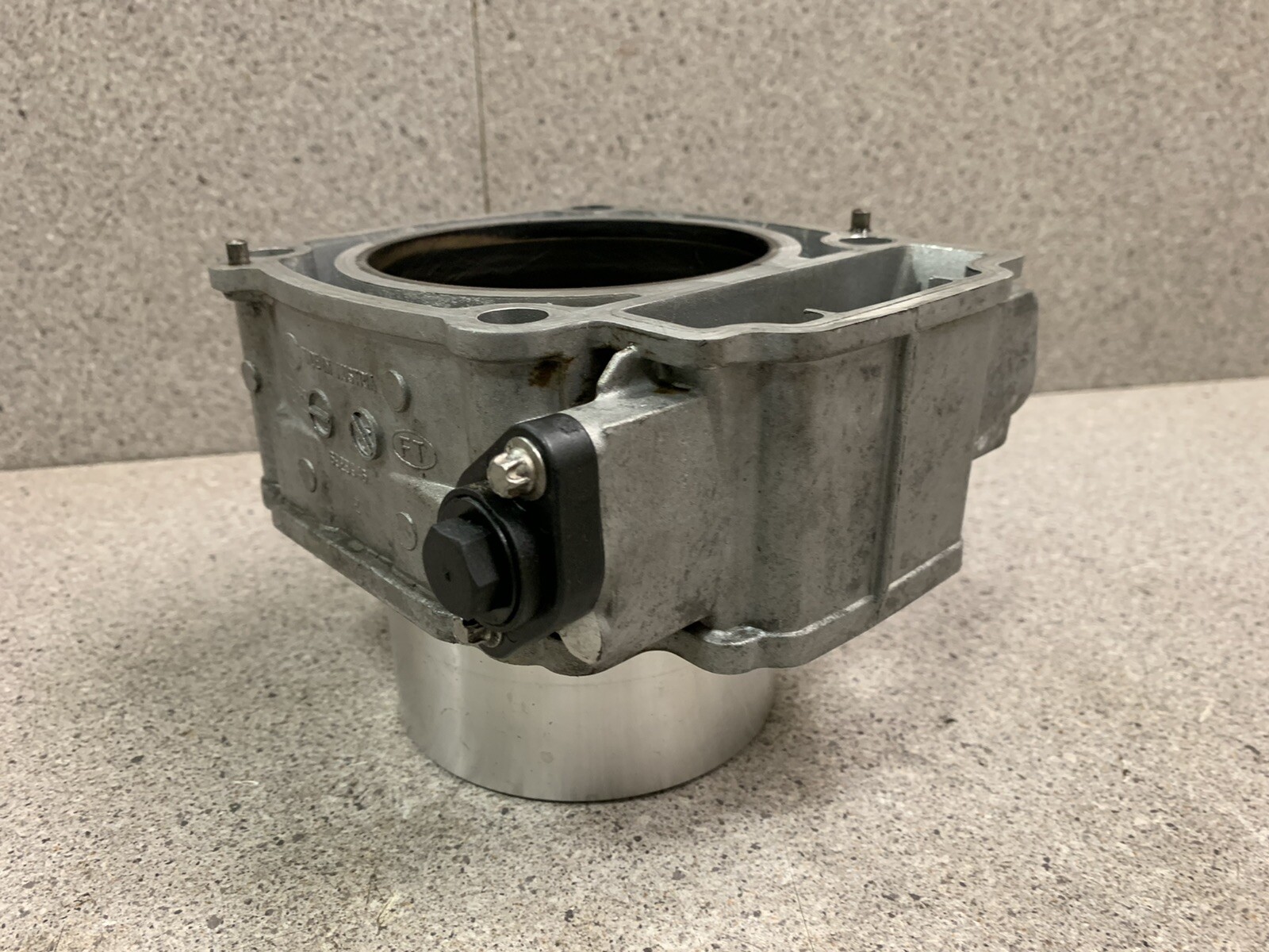 04 Bombardier Quest 650 (Trail Buck) Cylinder Jug Pot - Good! 100mm STD ...