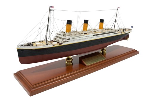 White Star Line RMS Titanic Ocean Liner Ship Desk Top Display 1/500 XX ...