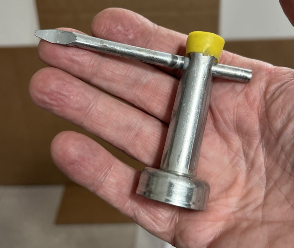 GM hubcap wire wheel cover lock wrench key CODE Y Yellow | eBay