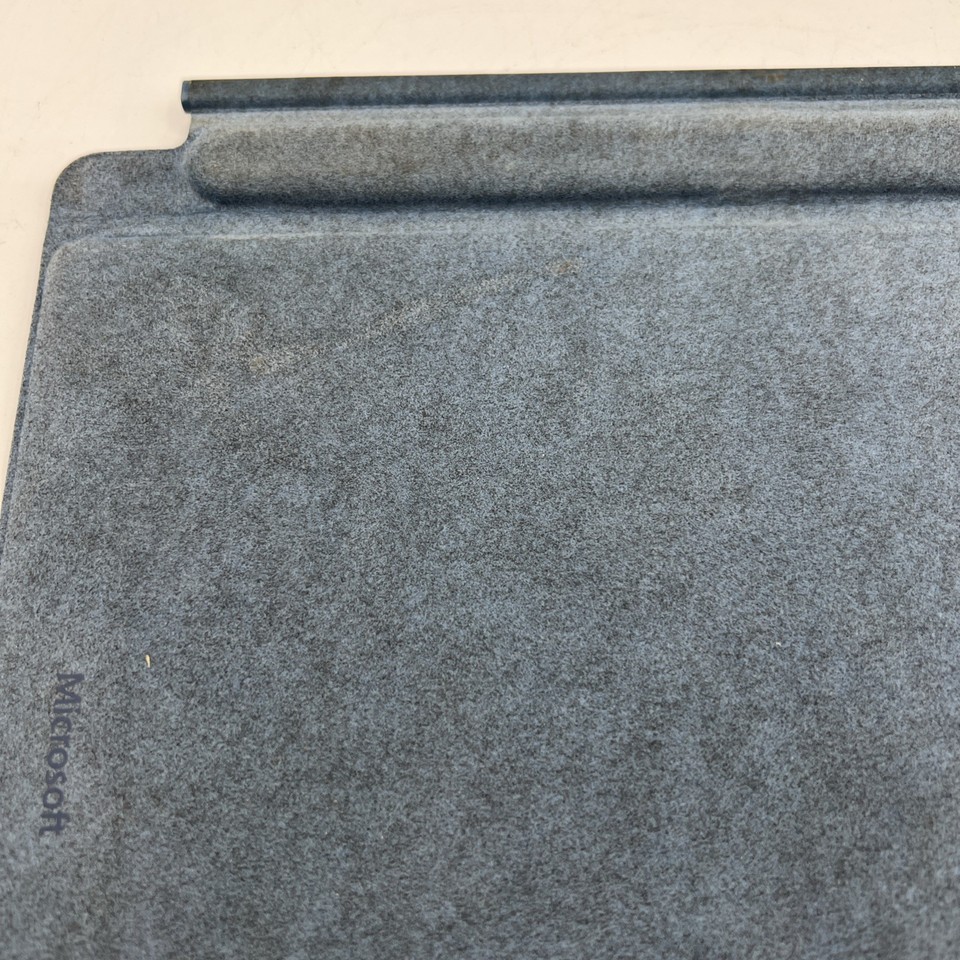 Microsoft Surface Pro Signature Type Cover Keyboard - MODEL 1864 | eBay