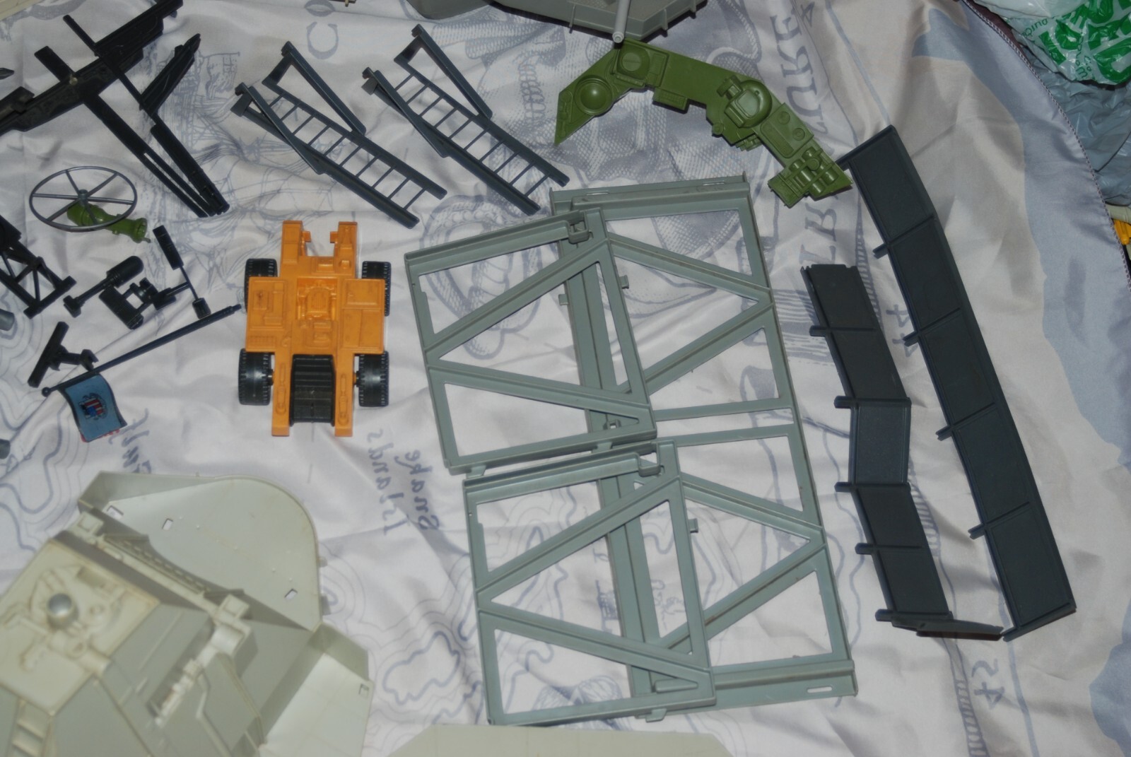 Gi Joe USS Flagg Aircraft Carrier 1985 G.I. PLAYSET W DECK & PARTS near ...