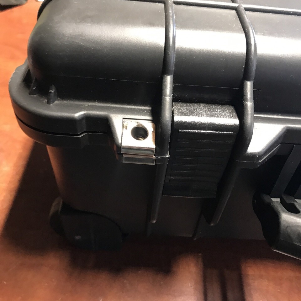 Use Apache 5800 Weatherproof Rolling Carry-On Case +Foam Ip65 Rated ...