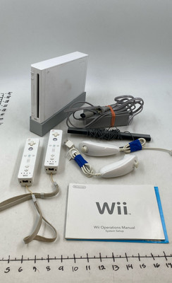Nintendo Wii RVL-001 White Consoles And 2 Controllers With Cables ...