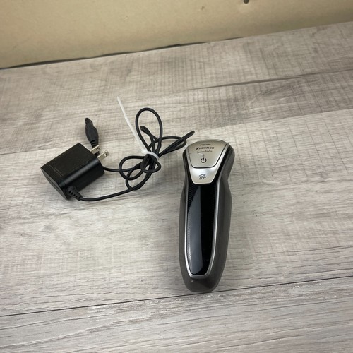 Philips Norelco Series 5000 S5675 Men's Electric Shaver with Adapter ...