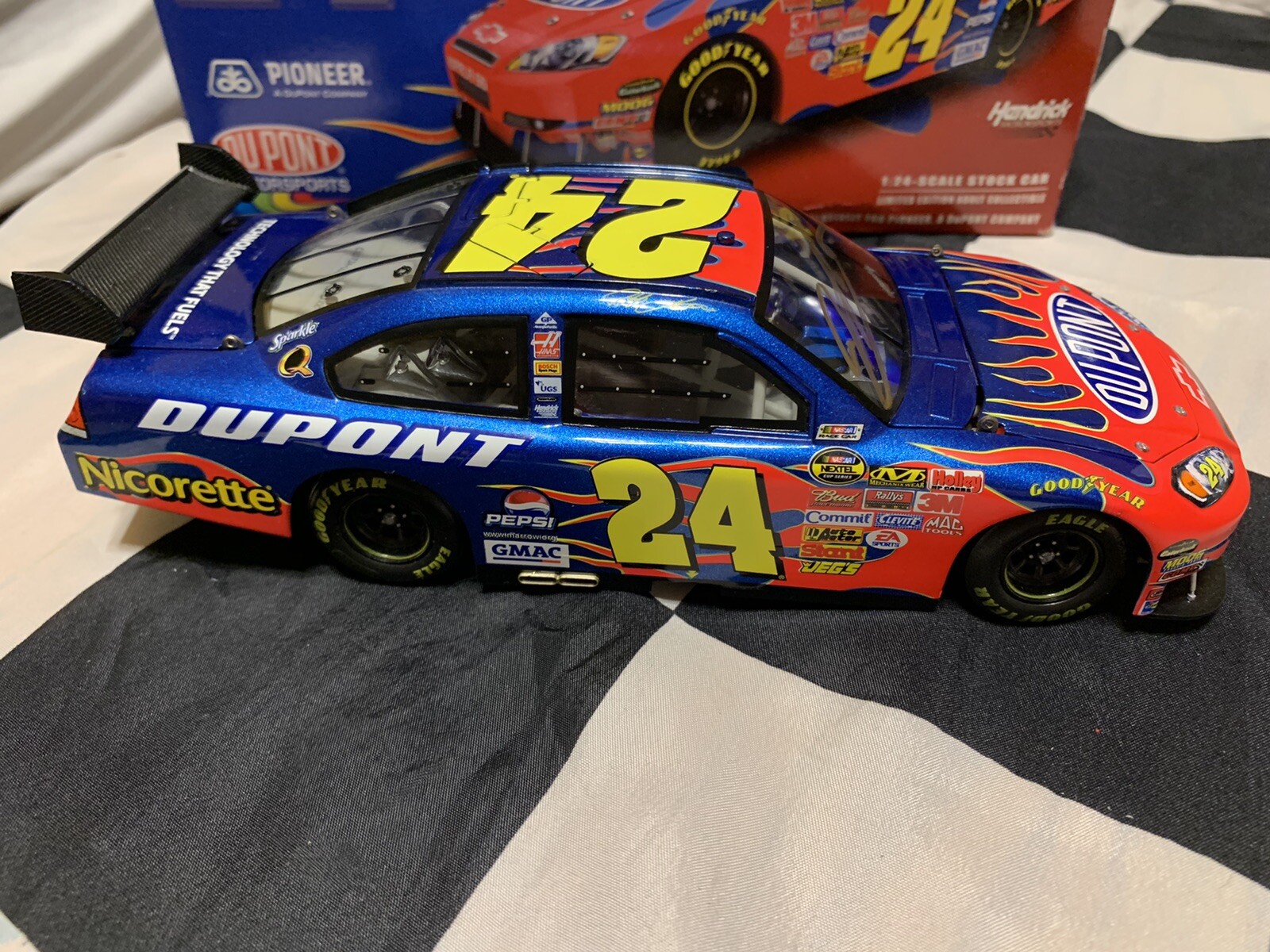 2007 Jeff Gordon Gold Autographed #24 Pioneer Exclusive 1/24 | eBay