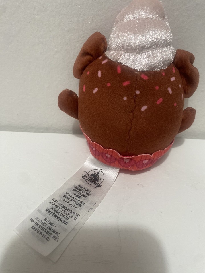 Minnie Mouse Disney Munchlings 4” Strawberry Cupcake Scented Plush | eBay