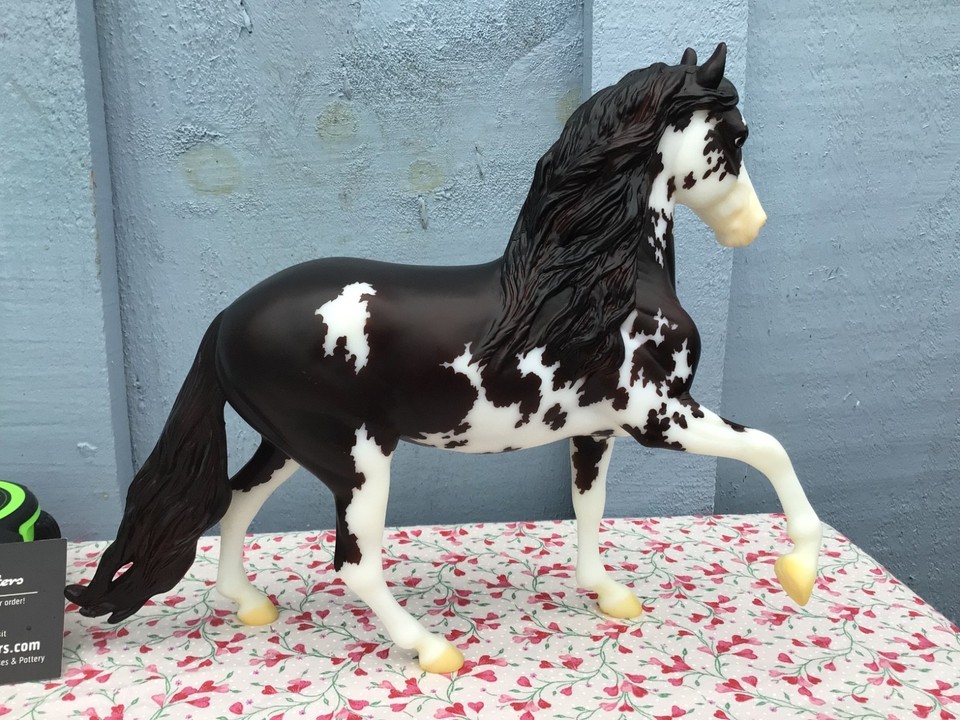 Breyer Horse Breyerfest Special Run Gran Cavallo Paso Fino Overo Pinto ...