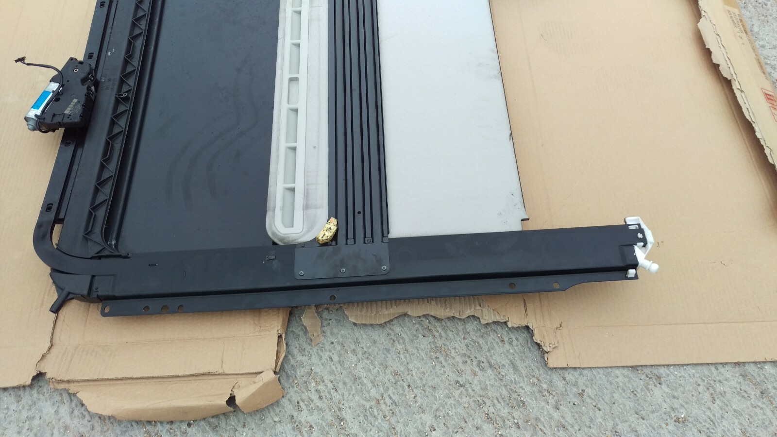 VW VOLKSWAGEN GOLF MK4 1999 - 2004 SUNROOF COMPLETE INC MOTOR + GLASS ...