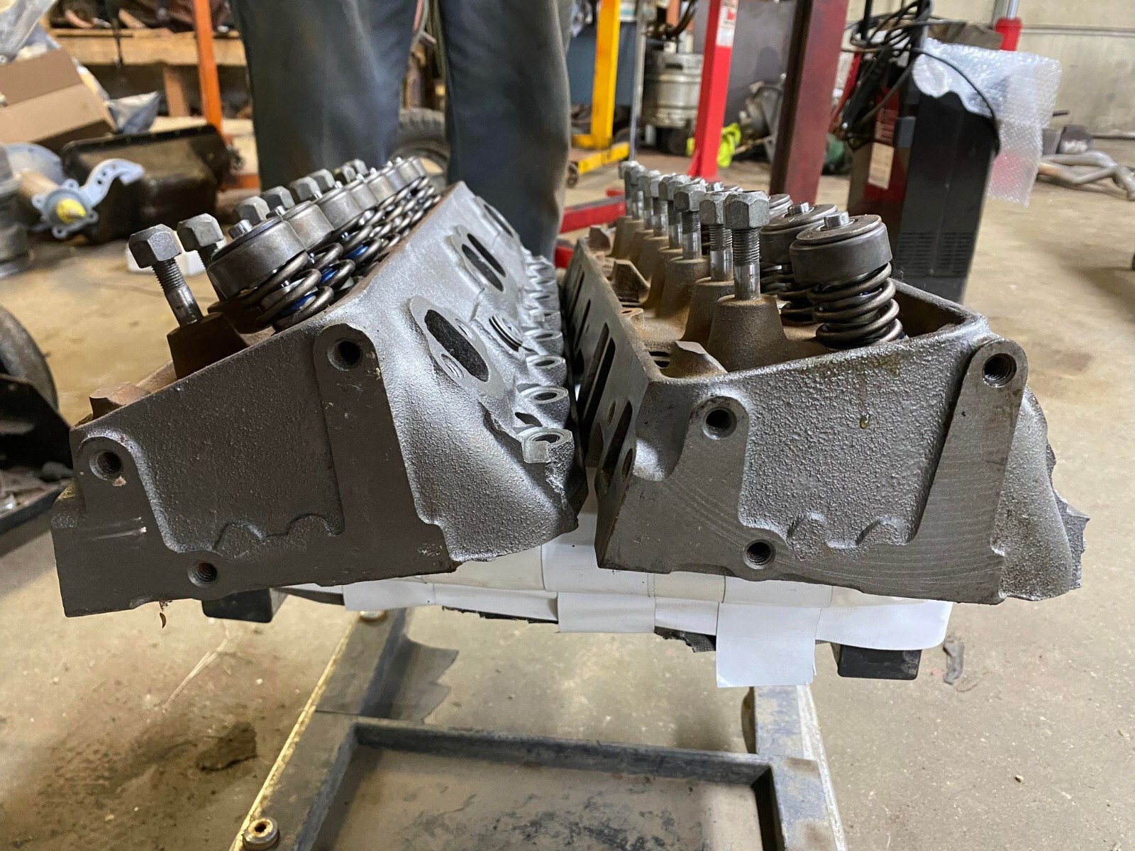 186 Camel Back Heads. Z28 Lt1 327 350 | eBay