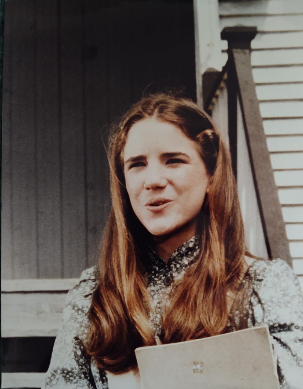 MELISSA GILBERT 8x10 COLOR PHOTO LITTLE HOUE ON THE PRAIRIE | eBay