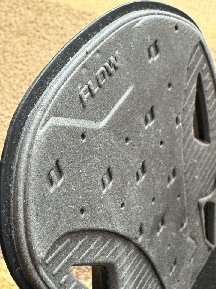 Snowboard with bindings: Burton Elite 158 board, stomp pad and flow ...