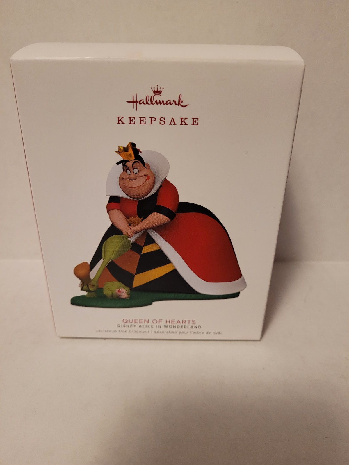 HALLMARK ORNAMENT QUEEN OF HEARTS 2018 LIMITED DISNEY ALICE IN ...