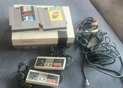 Original Nintendo NES Console Bundle! 2 Controllers & Cables / 2 Games ...