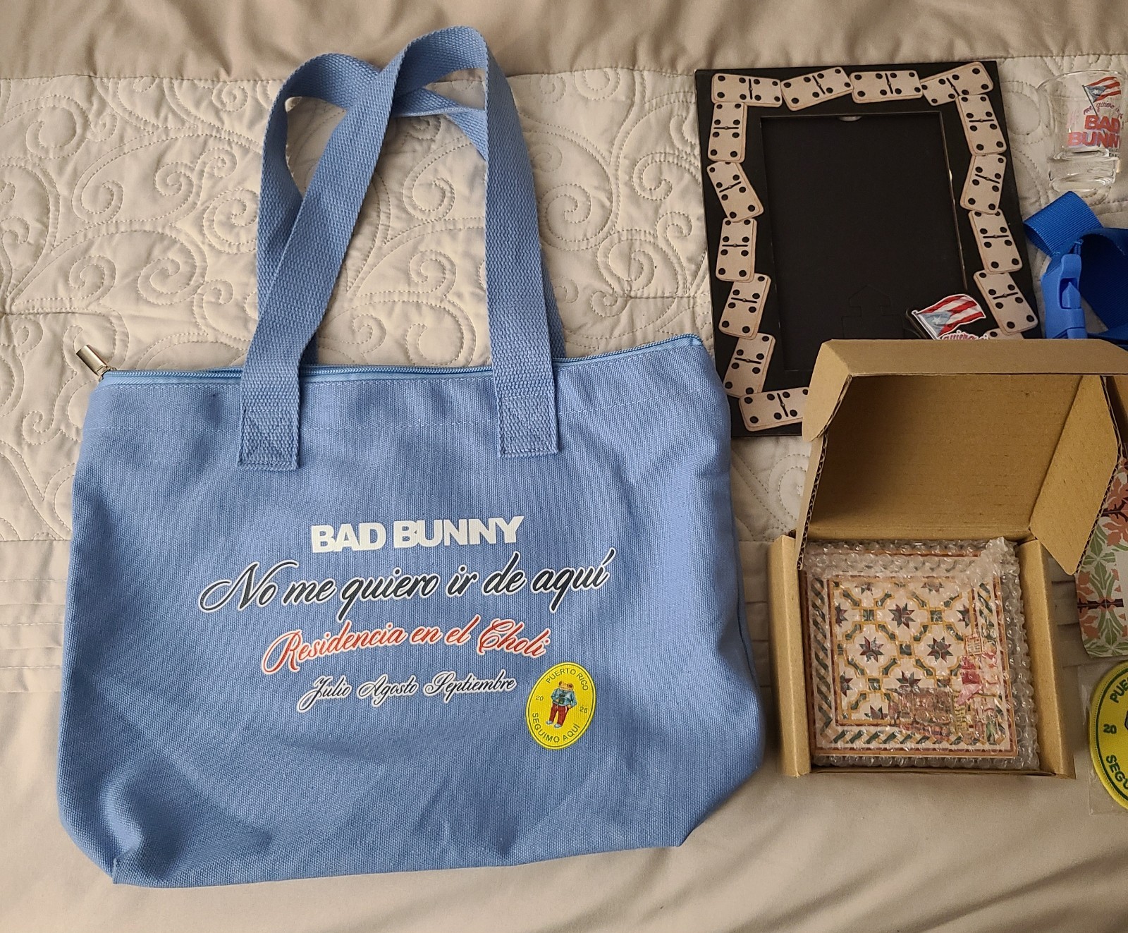 BAD BUNNY VIP MERCH DMTF NO ME QUIERO IR DE AQUI PR GIFT BAG Exclusive ...