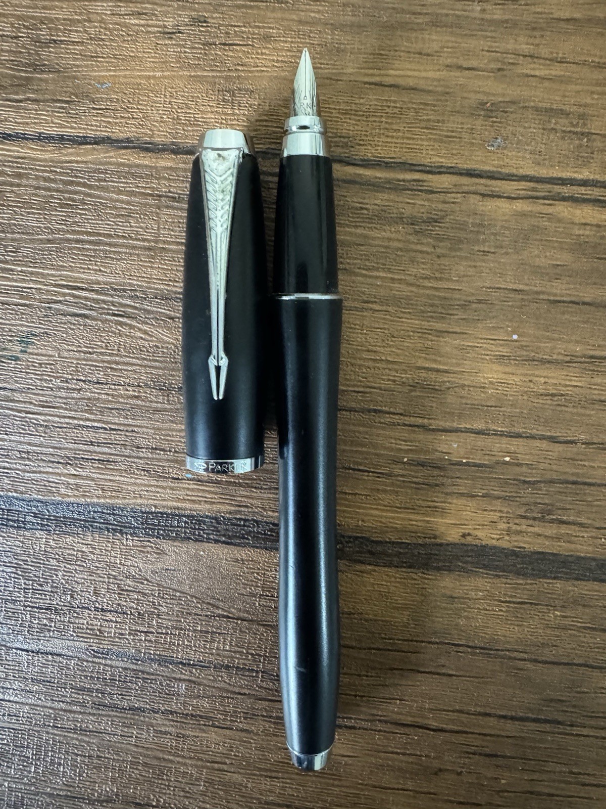 Parker Urban (Black )Fountain Pen with Chrome Trim | eBay UK