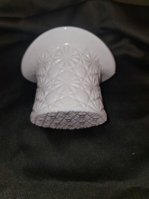 Vintage Daisy & Button White Milk Glass Hat | eBay