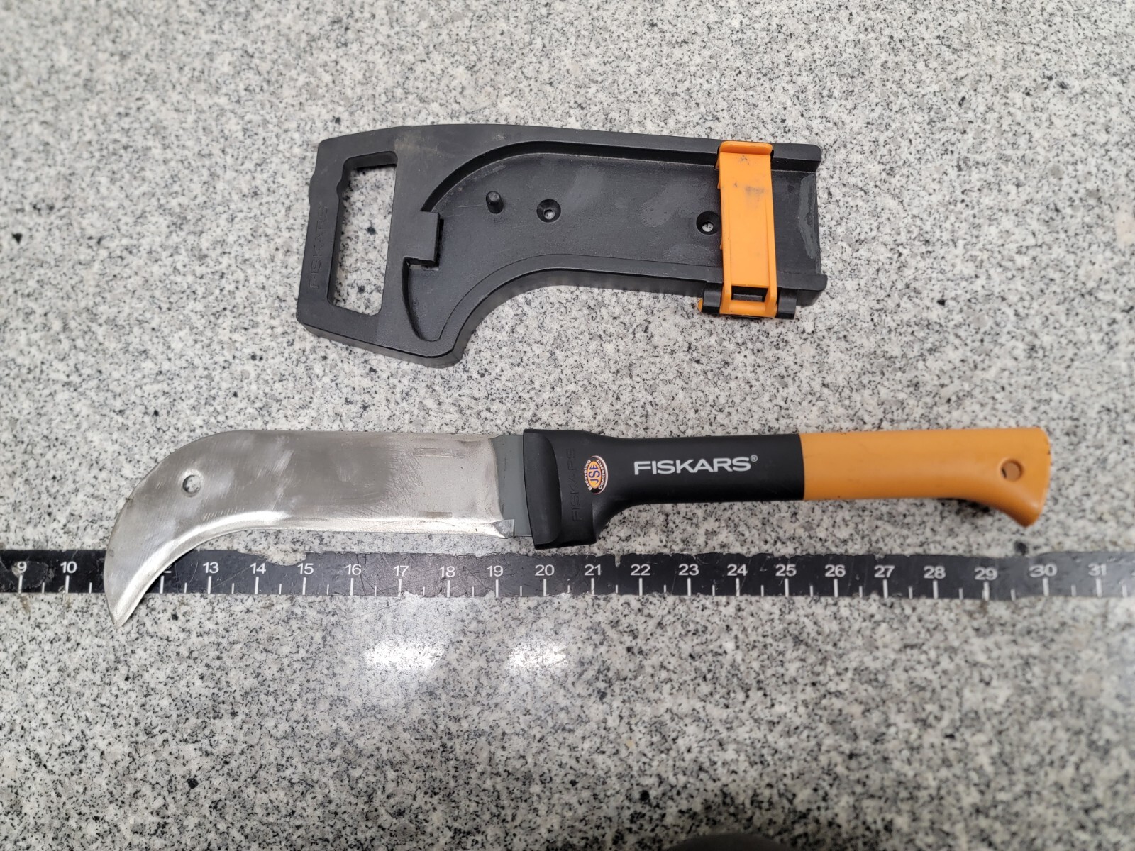 Fiskars Brush Axe with 9-Inch Blade, 19-Inch Overall Length a-x ...