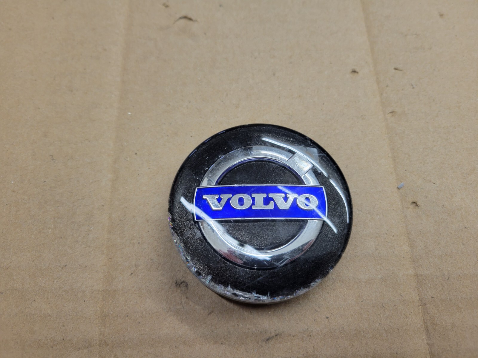 Volvo OEM 1998-2017 C30 C70 S40 S60 S80 V50 V70 Gray Center Hub Cap ...