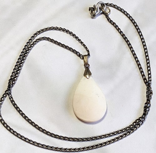vintage cream shell teardrop with antique silver bail pendant 18 ...