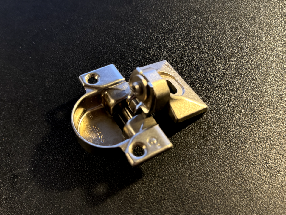 NEW! GRASS 850 Cabinet Hinge with Mounting Base Plate 830-67 • SUPER ...
