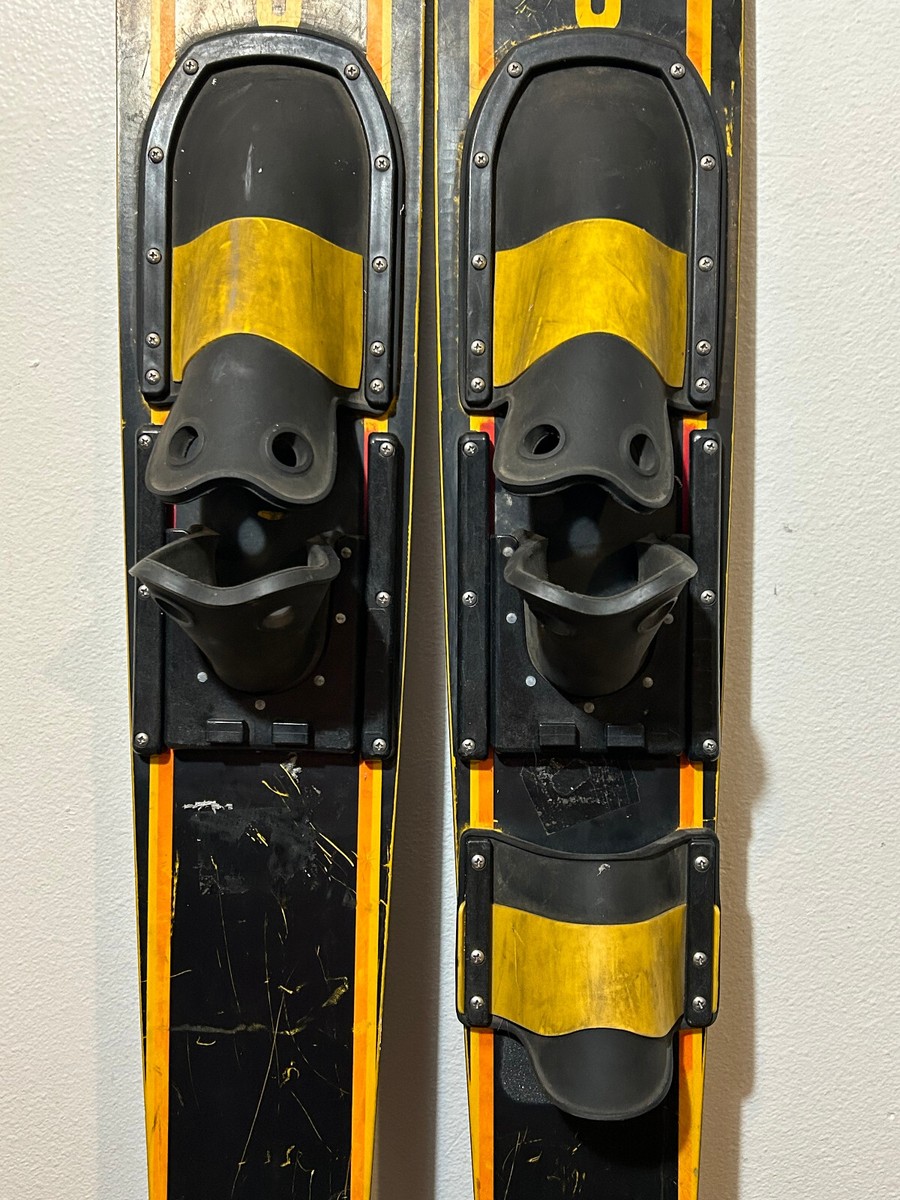 Pair of Authentic Vintage Cut'N Jump 200SS Graphite Combo 66 Pair of Authentic Vintage Cut'N Jump 200SS Graphite Combo 66