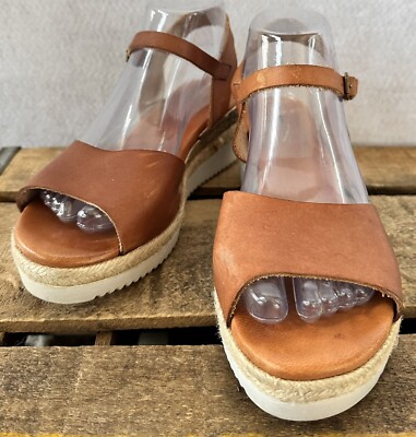 Bertuchi Brown Quarter Strap Wedge Sandals Women's Sz 8.5 | eBay Bertuchi Brown Quarter Strap Wedge Sandals Women's Sz 8.5 | eBay