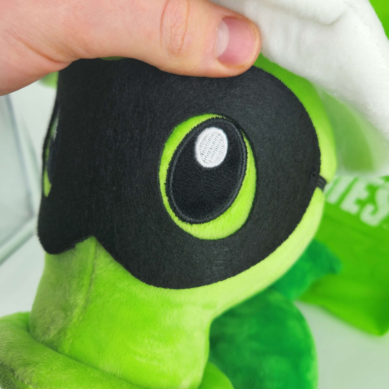 Plants vs Zombies PvZ Plush ZORRO PEASHOOTER Pea 2024 Masked MCC | eBay