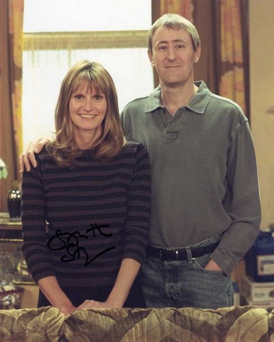 Only Fools and Horses Gwyneth Strong Cassandra Flat Hand Signed 10×8 ...
